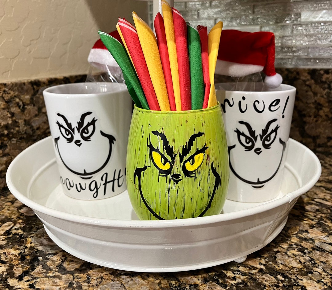 Grinch Handpainted Glass Napkin Holder - Etsy