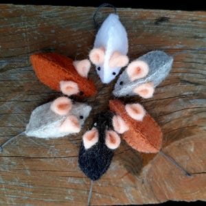 Woolfelt Tiny Mice - Mouse - Waldorf Toys - Seasontable - Etsy