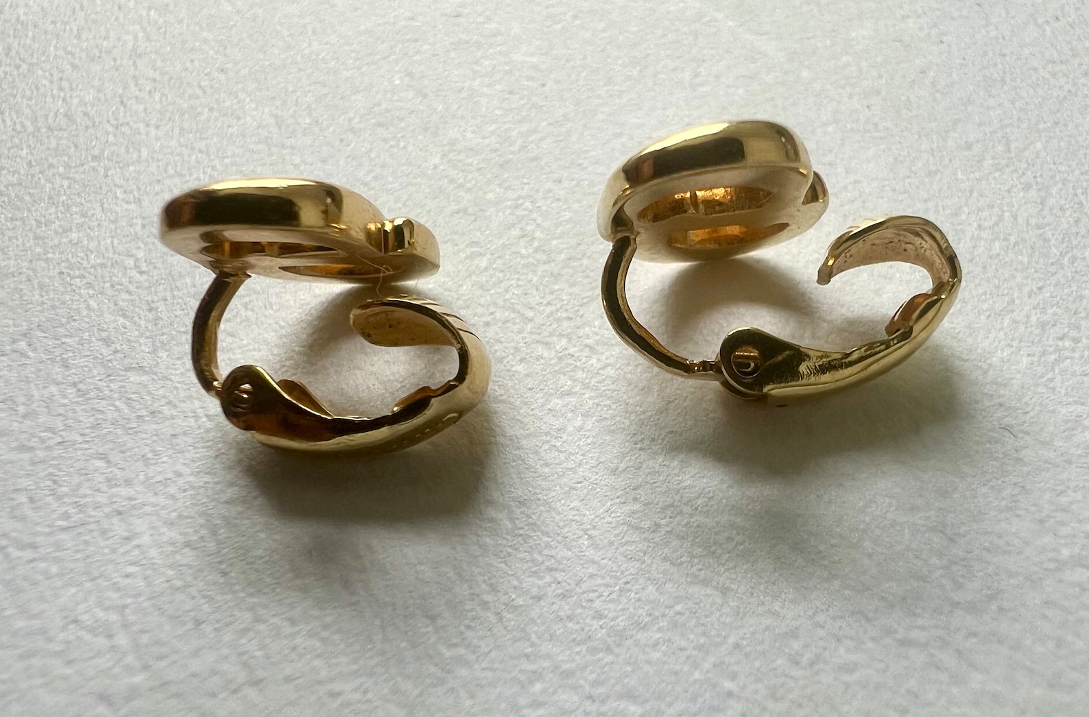 Christian Dior Vintage Gold Tone CD Logo Clip on Earring - Etsy