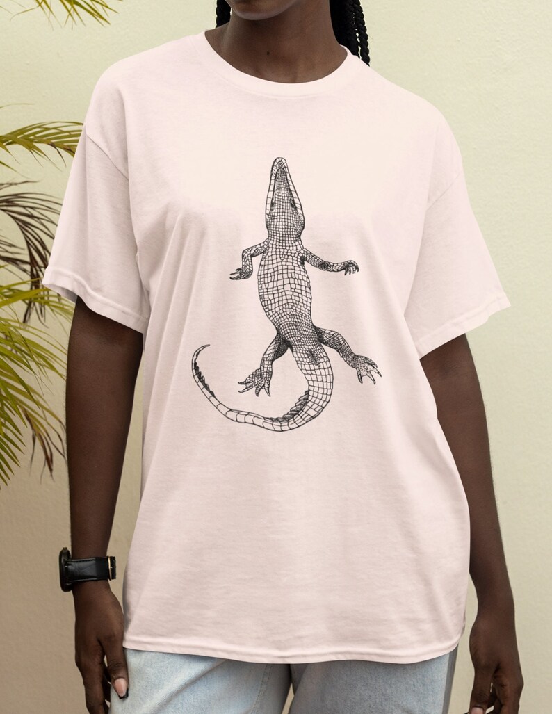 OVERSIZED T-shirt Alligator Tee Dropshoulder T-shirt, Graphic Crocodile Tshirt, Artsit Tee ...