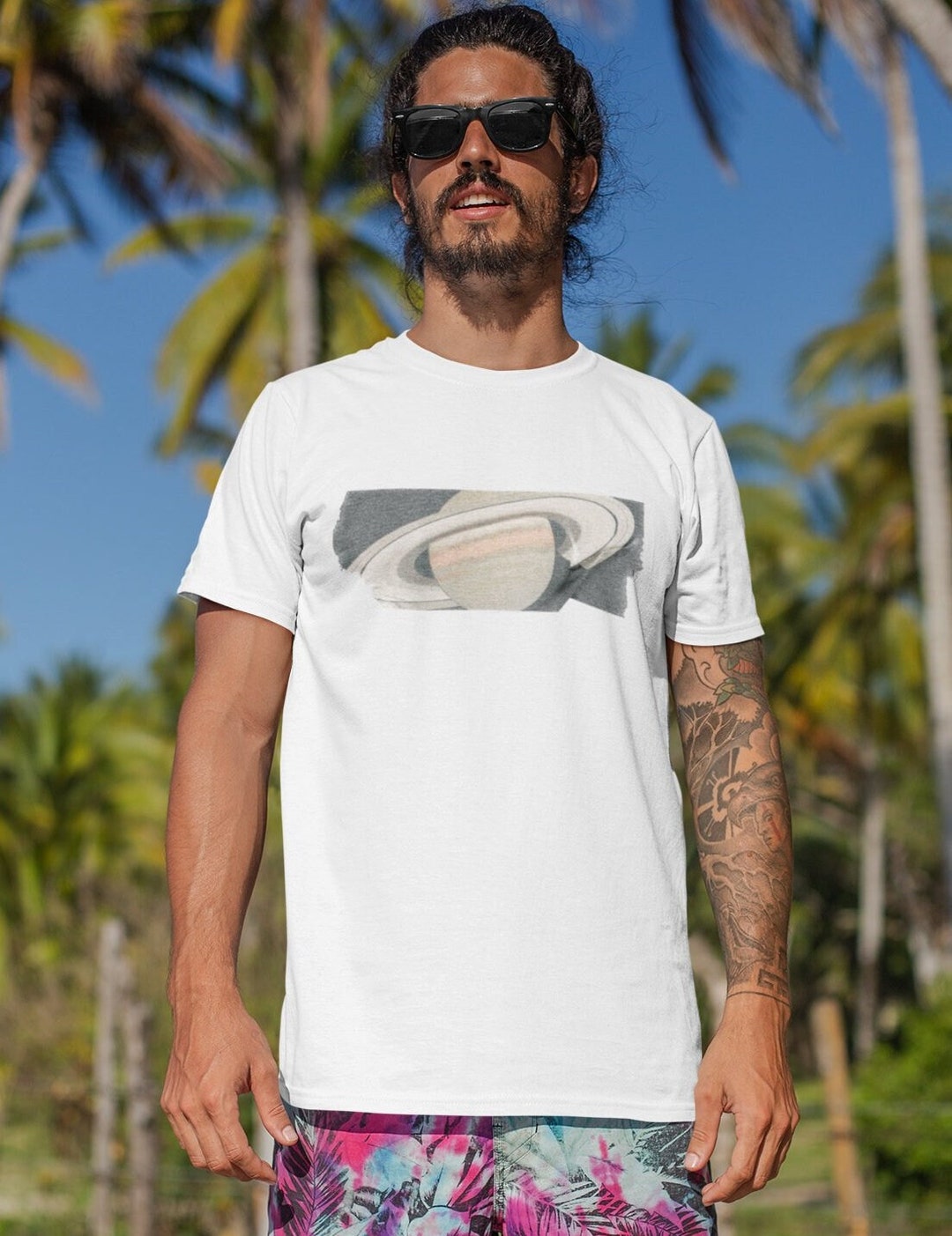 Saturn Planet T-shirt - UNISEX Tee, Vintage Solar System Tshirt ...
