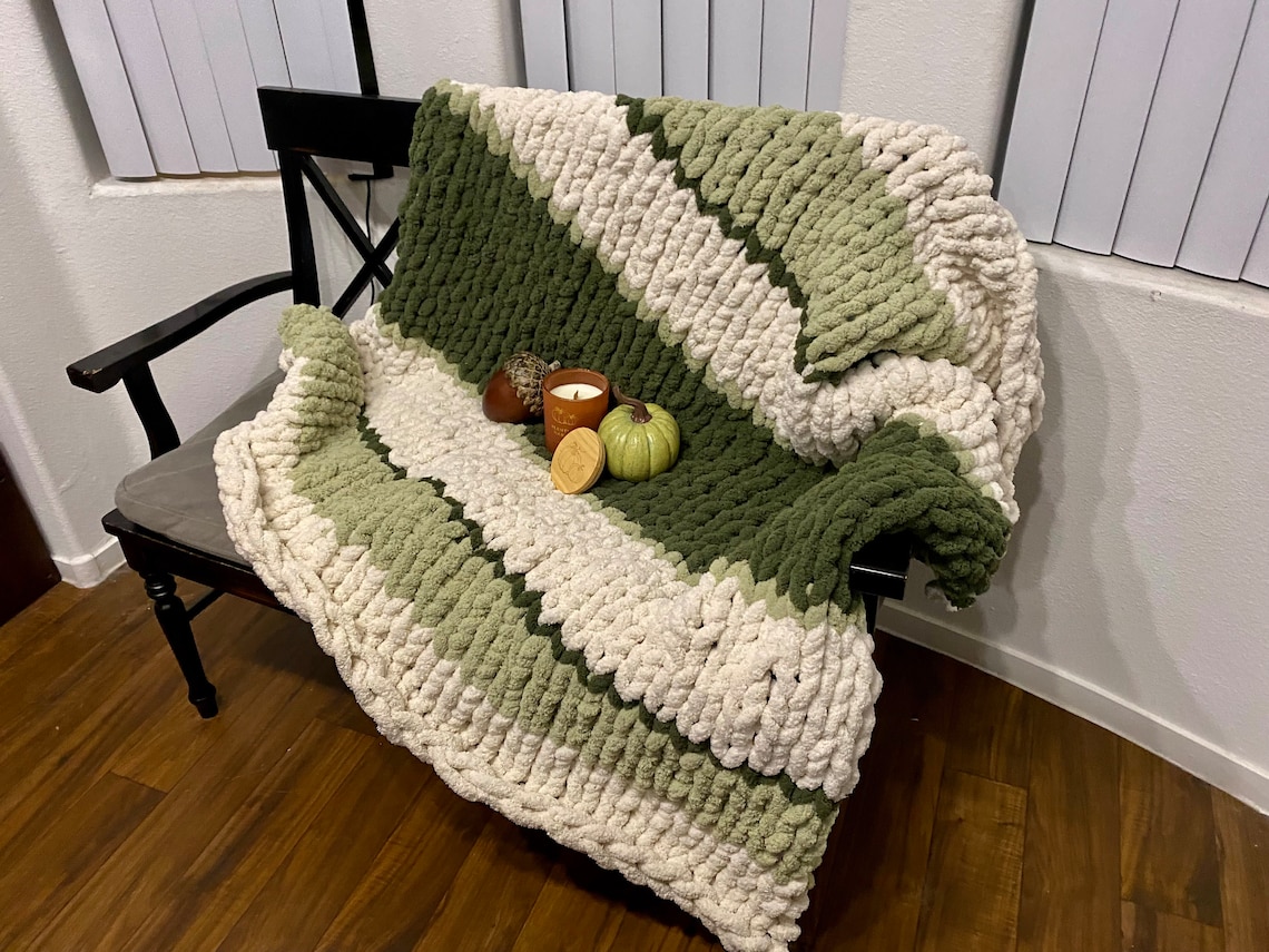 Handknit Cozy Chunky Yarn Blankets - Etsy