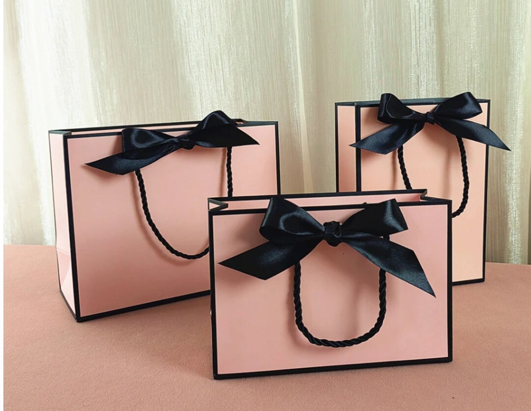 Pretty Pink Gift Bag Packaging Box Ornament Pajama Book Black Handle ...