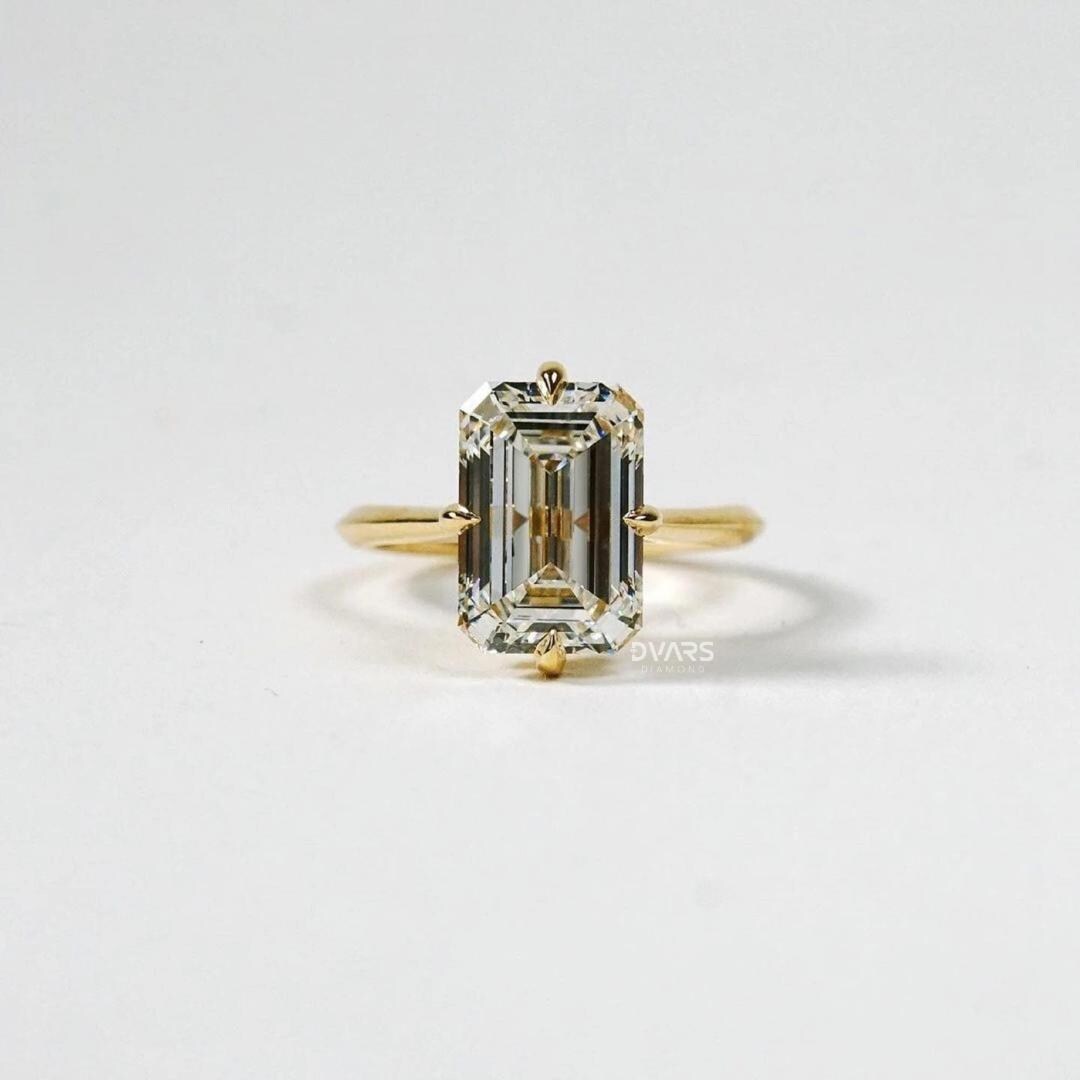 Elongated Emerald Cut, Moissanite Diamond Engagement Ring, 3.50 CT ...
