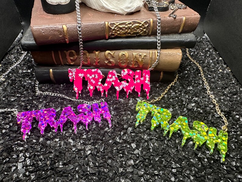 TRASH Hot Pink Star Drippy Nameplate Necklace With Silver Chain ...