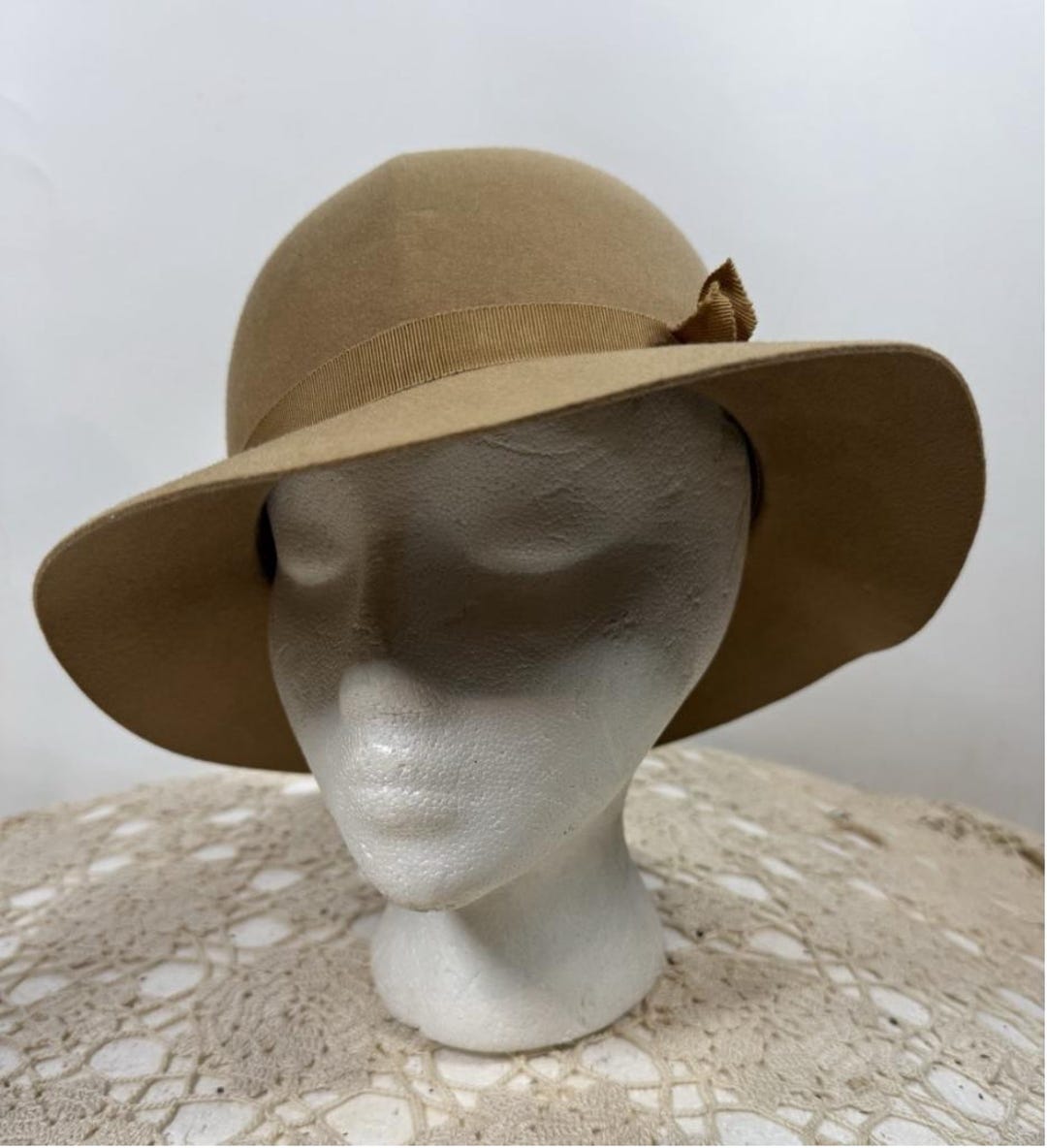Vintage 60s Camel Wool Felt Cloche Hat: Marshall Field & Co, Belmar - Etsy