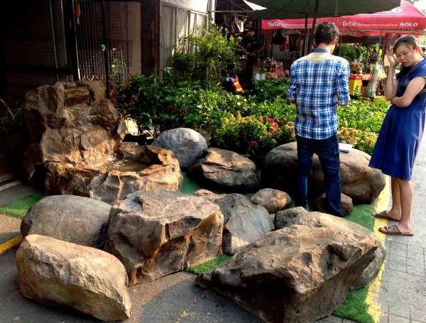 Faux Stone Garden Decor - Illuminated Decorative Stone - Etsy