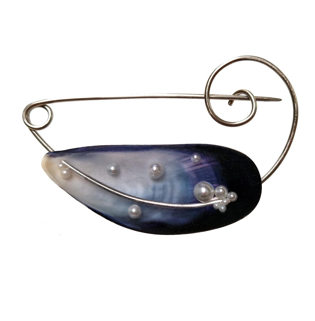 Mussel Shell Kilt Pin or Blanket Brooch, With Pearls Embedded in Resin ...