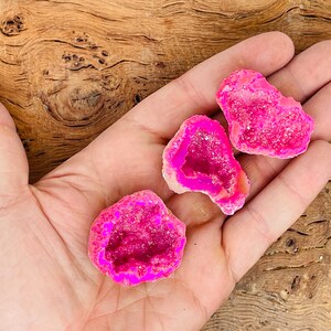 Pink Aura Quartz Geode Cluster - Rainbow Aura Quartz Geode Cluster ...