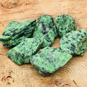 Ruby Zoisite Rough Stone - Rough Crystal Chunks - Anyolite - Healing ...