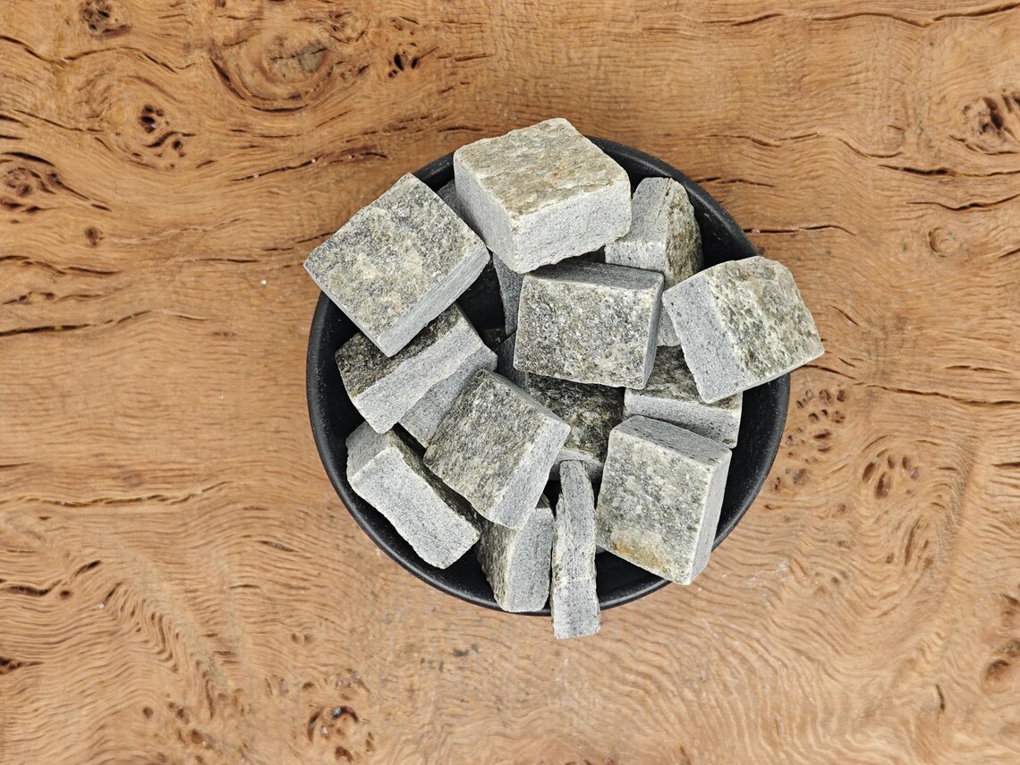 Mica Schist Rough Stone - Raw Mica Schist Crystals - Rocks - Minerals ...