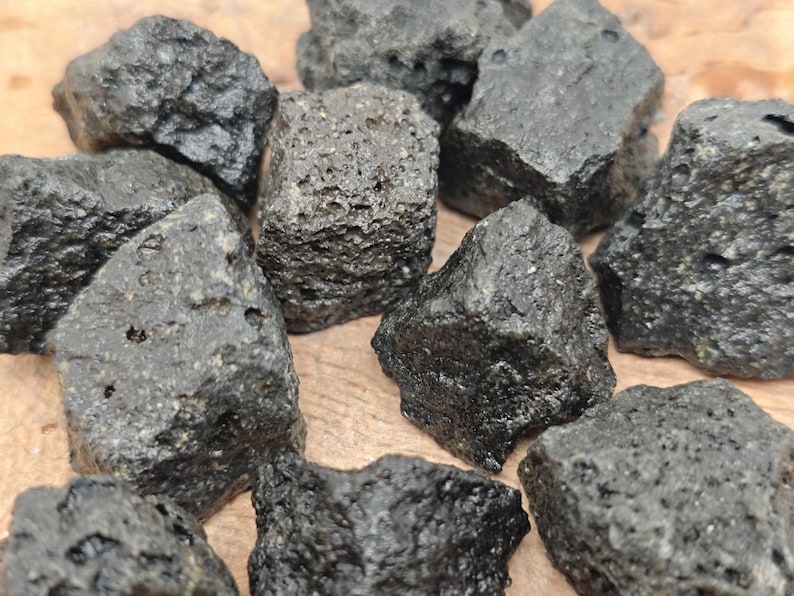 Basalt Rough Stone - Raw Basalt Crystals - Rocks - Bulk Crystals - Etsy