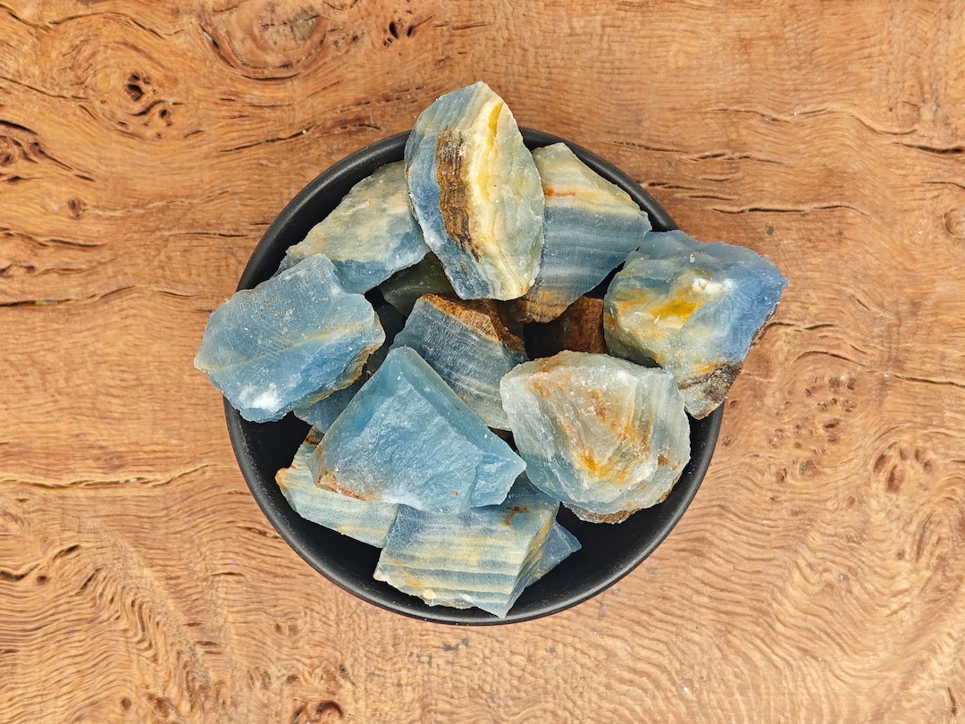 Pedra bruta de calcita aquatina lemuriana Cristal de ônix azul cru ...