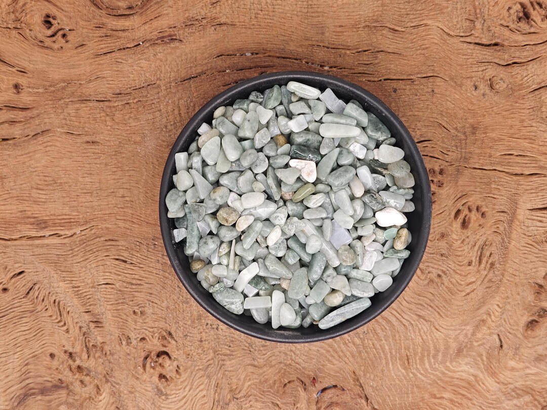 Emerald Crystal Chips - Gemstone Emerald Chips - Semi Tumbled Stone ...