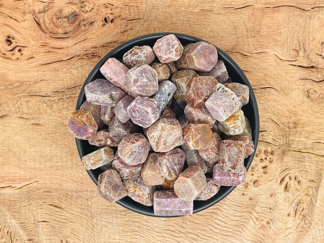 Ruby Corundum Red Sapphire Raw - Corundum Stone - Exotic Chips - Rough ...