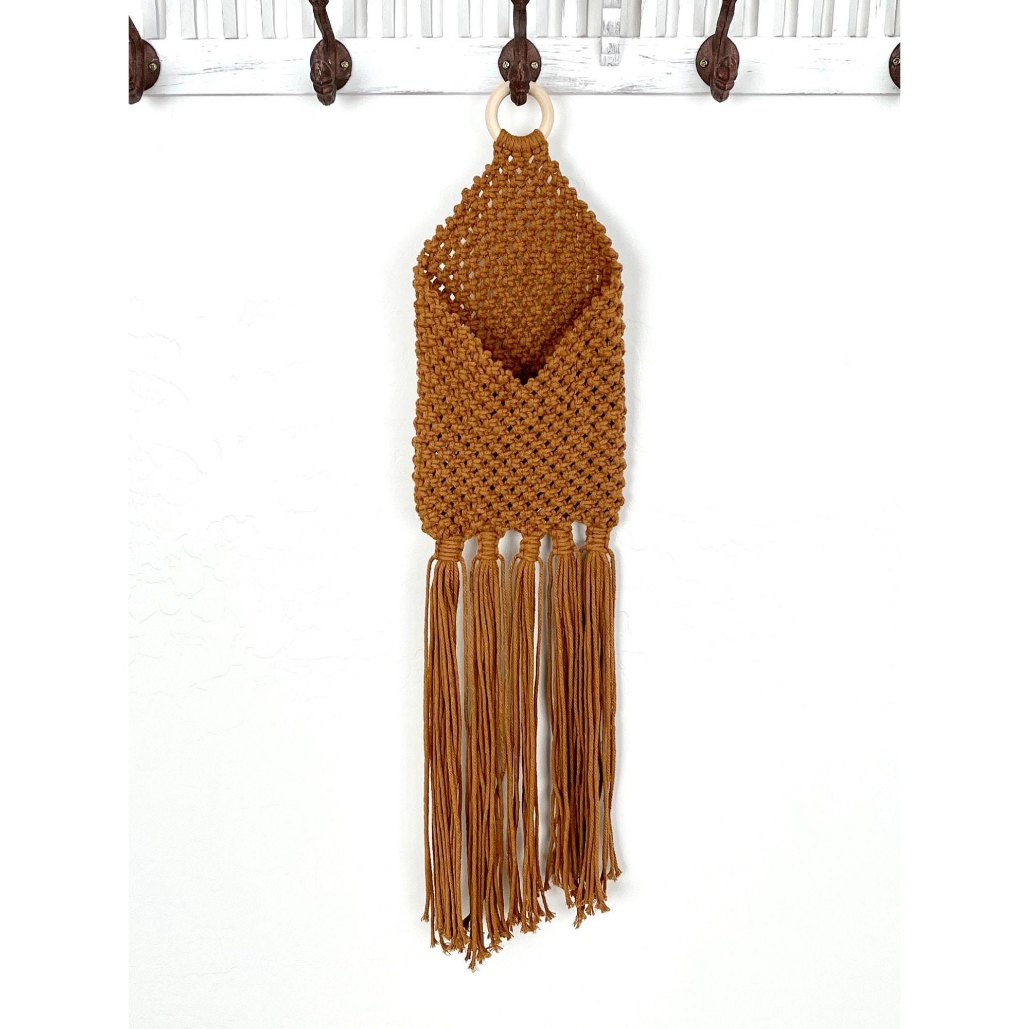 Solid Macrame Wall Pocket, Knots, Electronics Holder, Organizer, Mail ...