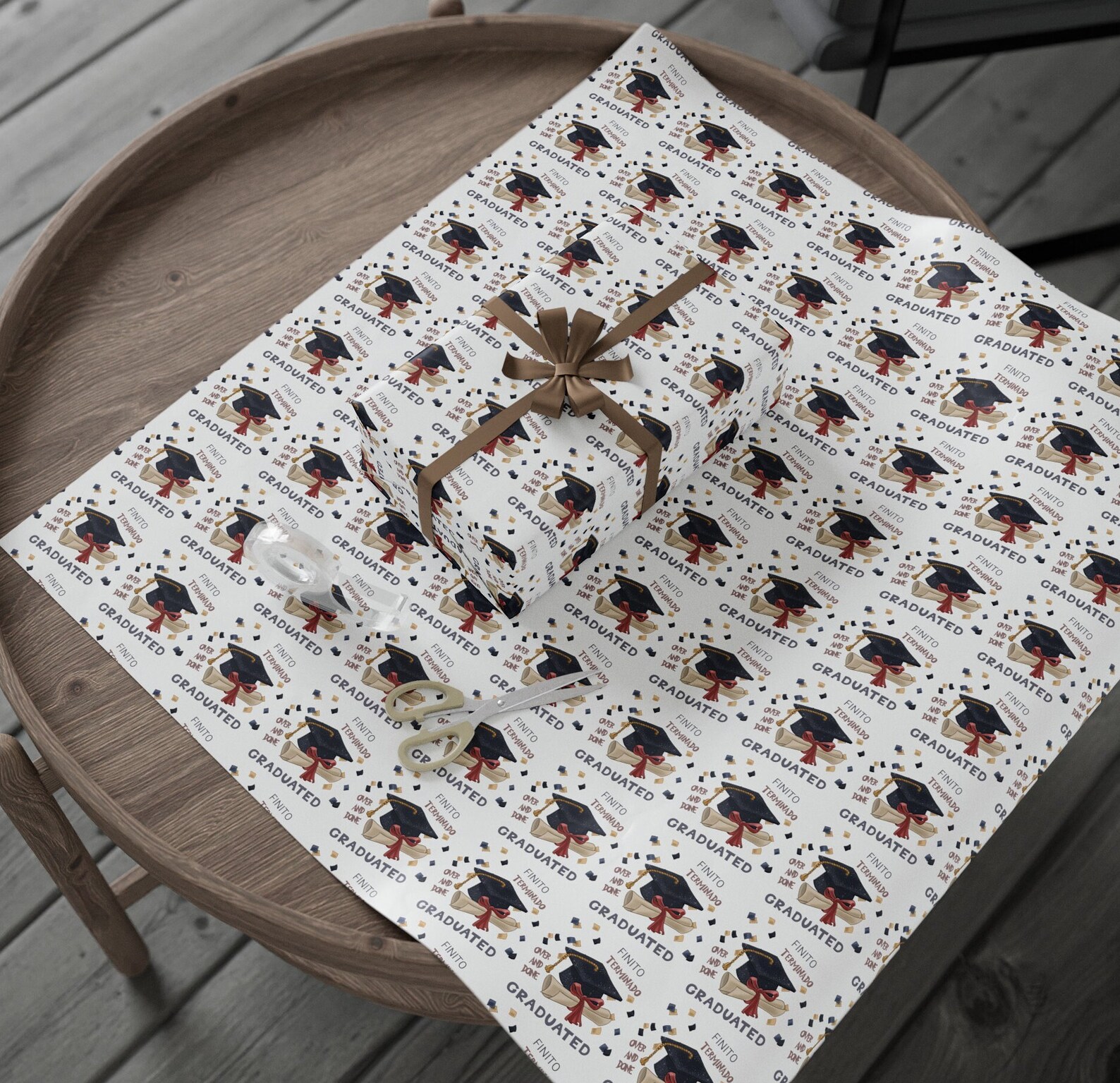 Graduation Gift Wrap wrapping Paper for Graduates in a Whimsical Cap ...