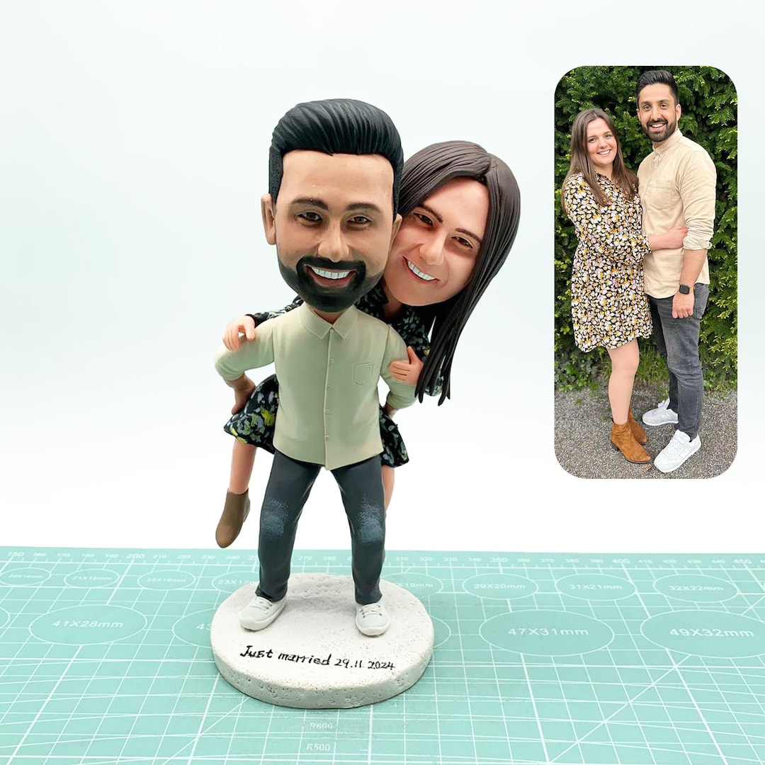 Custom Couple Bobbleheads,personalised Wedding Gifts for Couples ...