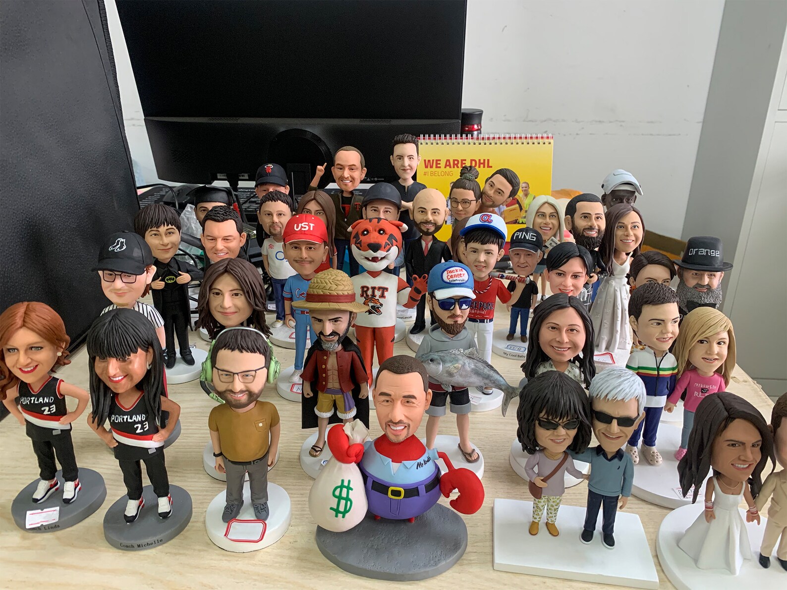 Custom Mom Bobbleheads,custom Bobbleheads as Mother's Day Gifts ...