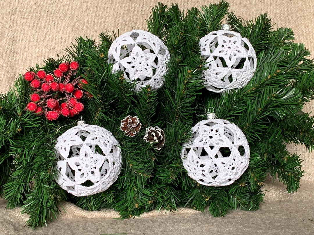 White Crochet Christmas Balls, Christmas Decor, Christmas Tree Toy ...