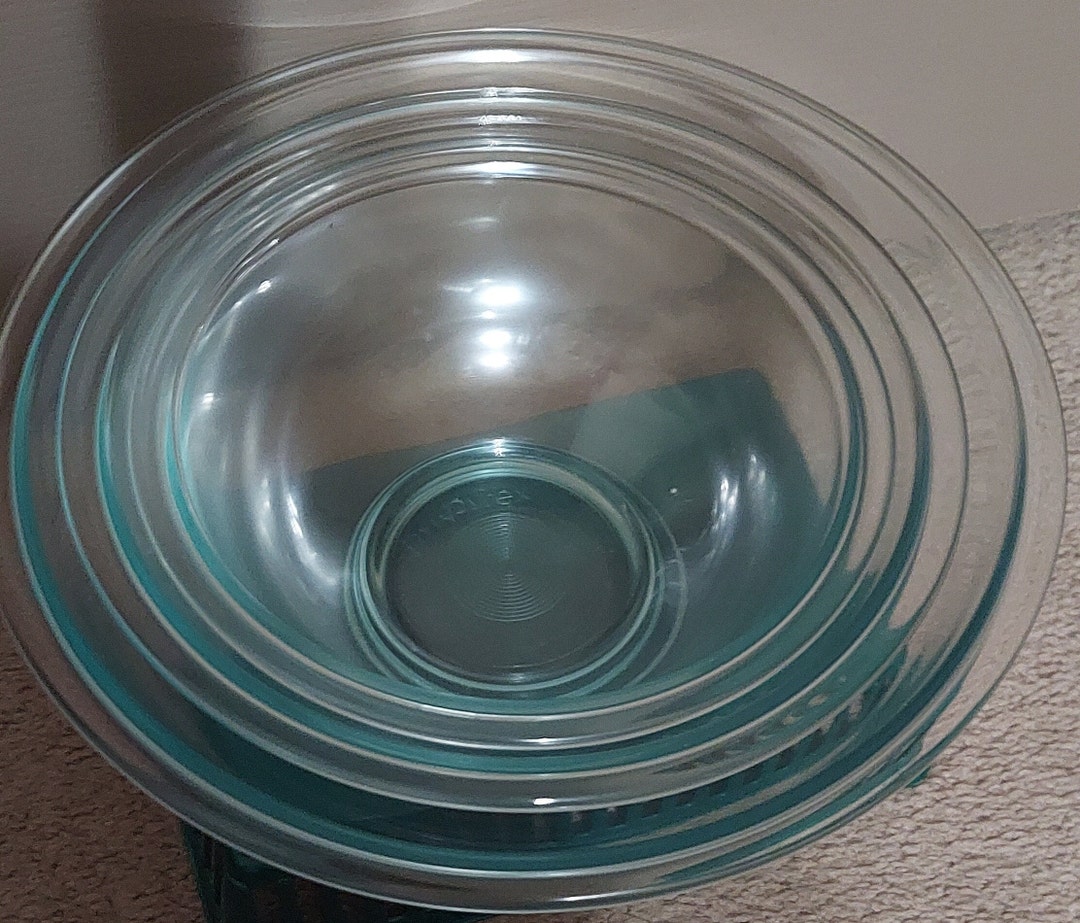 Vintage Pyrex Mixing Bowls Clear Glass Set of 3 Classic Kitchenware ...