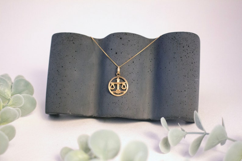 Libra Zodiac Necklace in Solid 9ct Gold Gold Horoscope Chain - Etsy