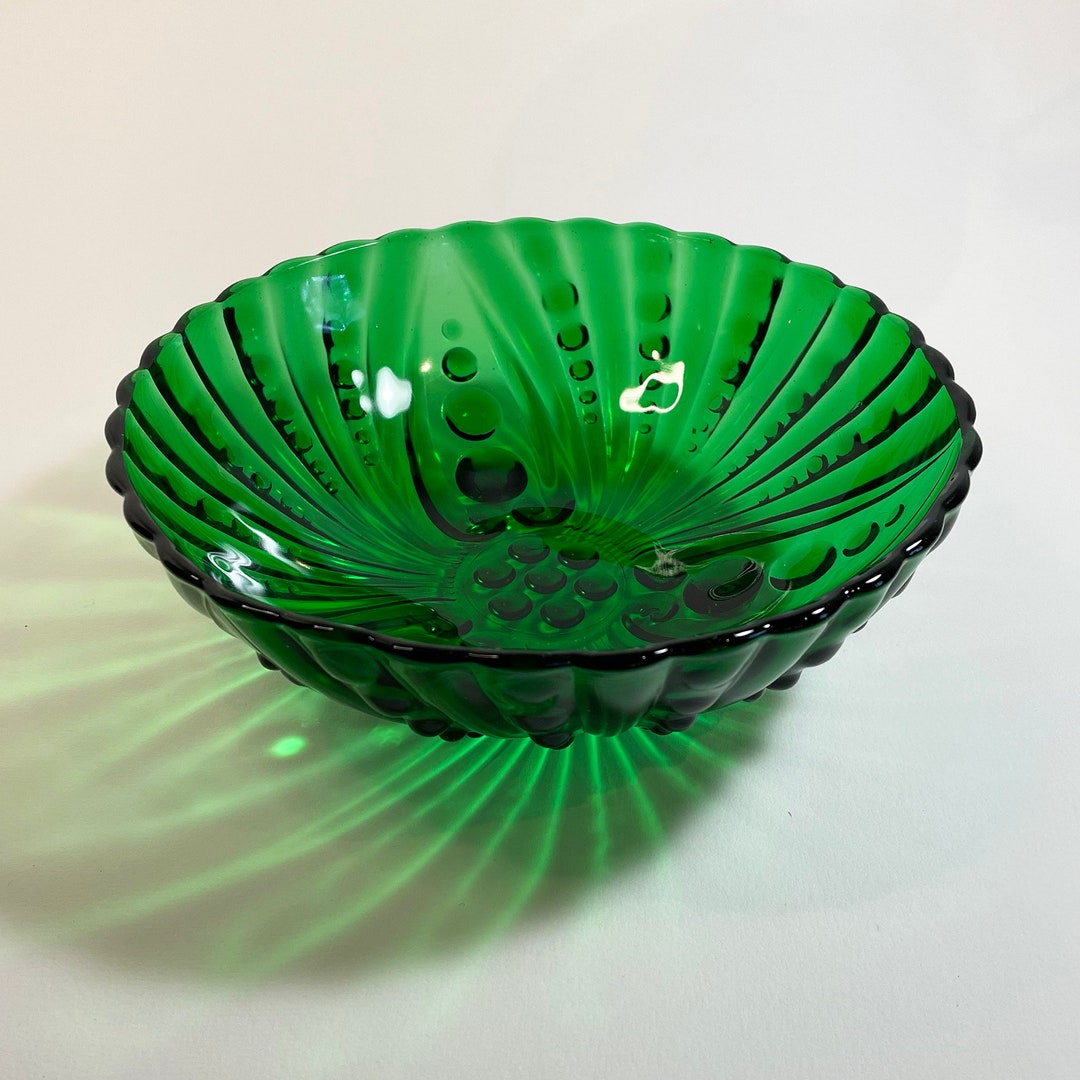 Vintage Anchor Hocking Green Burple Glass Bowl, Emerald Green, Berry ...