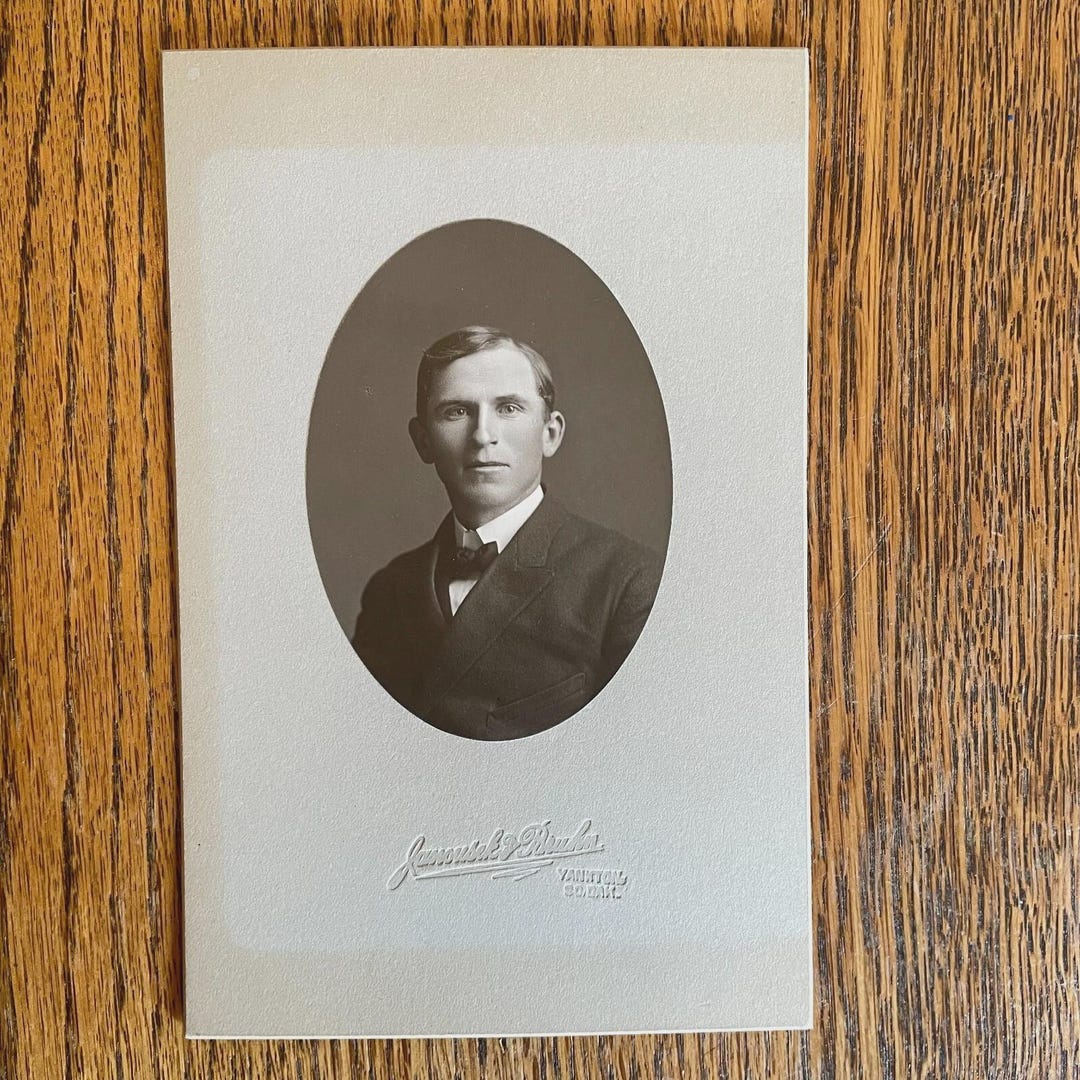 Antique Cabinet Card Photo Young Man (janousek & Bruhn Studio) Yankton ...