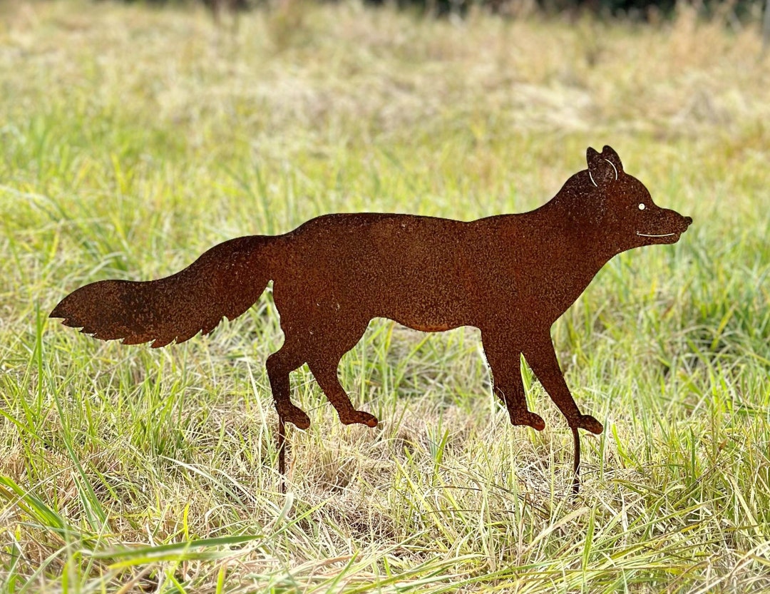 Noble Rust Fox Running 30 X 66 Cm for Sticking Garden Stake ...