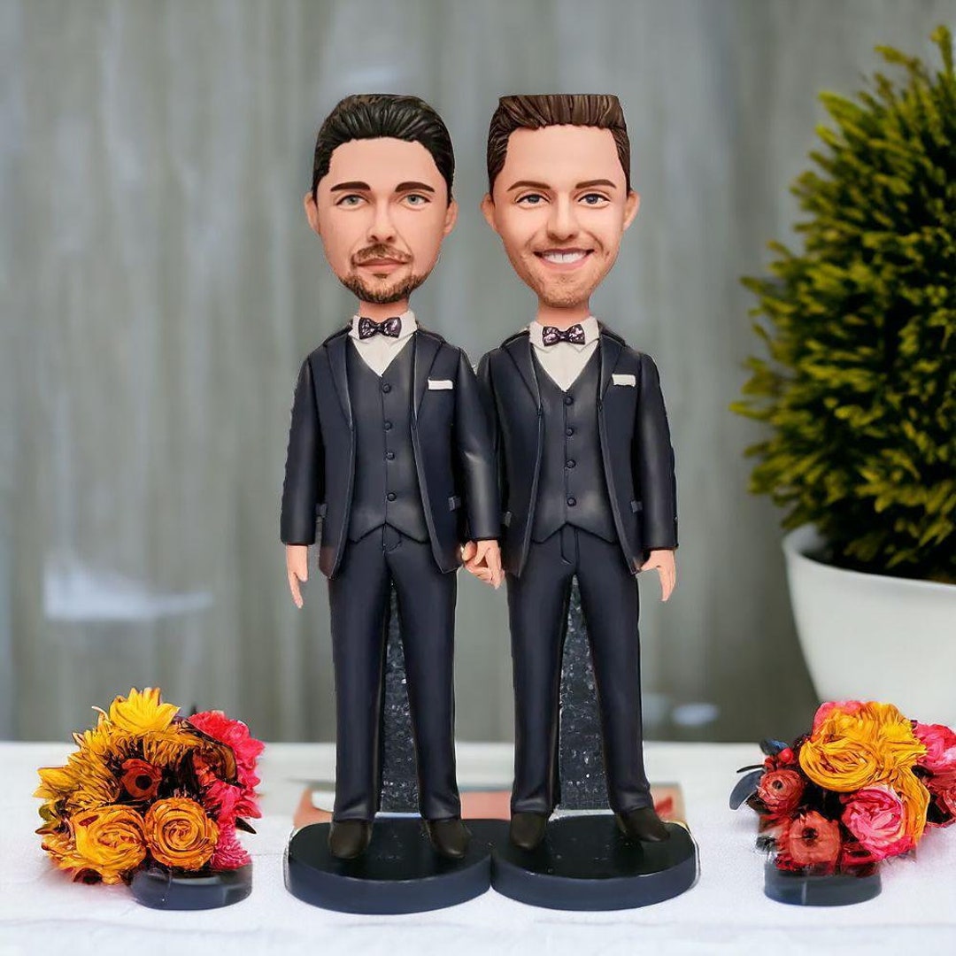 Male Same Gender Couple Custom Bobbleheads With Engraved Text - Etsy