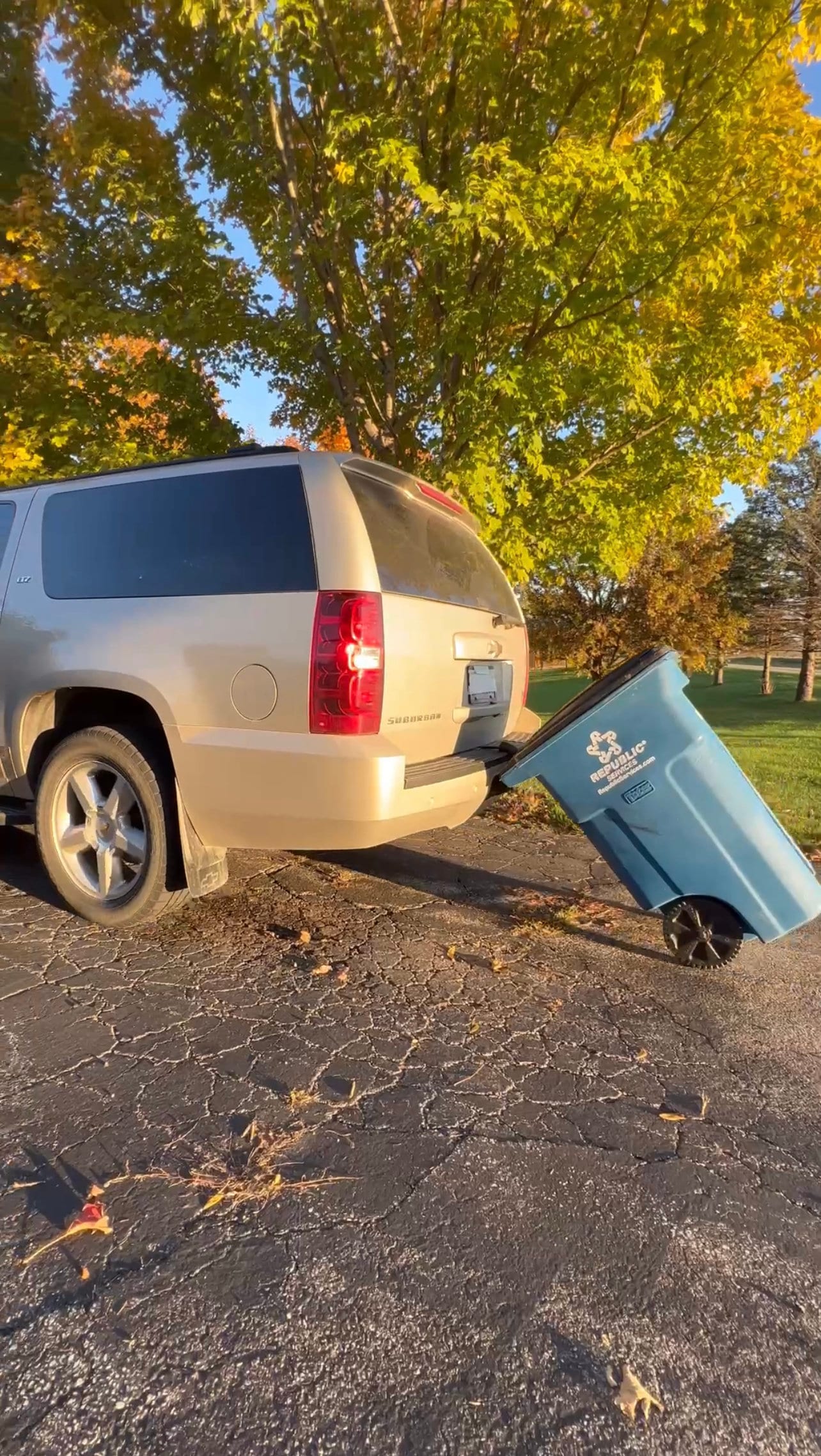 Garbage Hauling Device, Haul Garbage Bins With or Without a Towbar ...