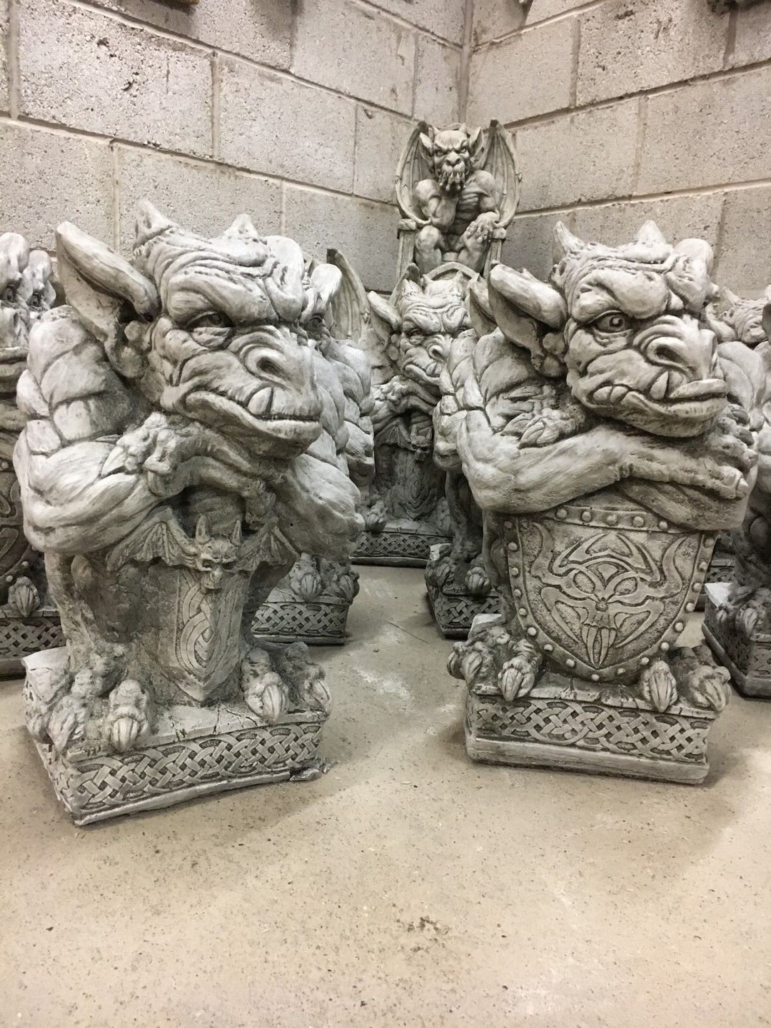 Pair of Gargoyles Sculpture Stone Guardian Statue Grotesque Devil ...