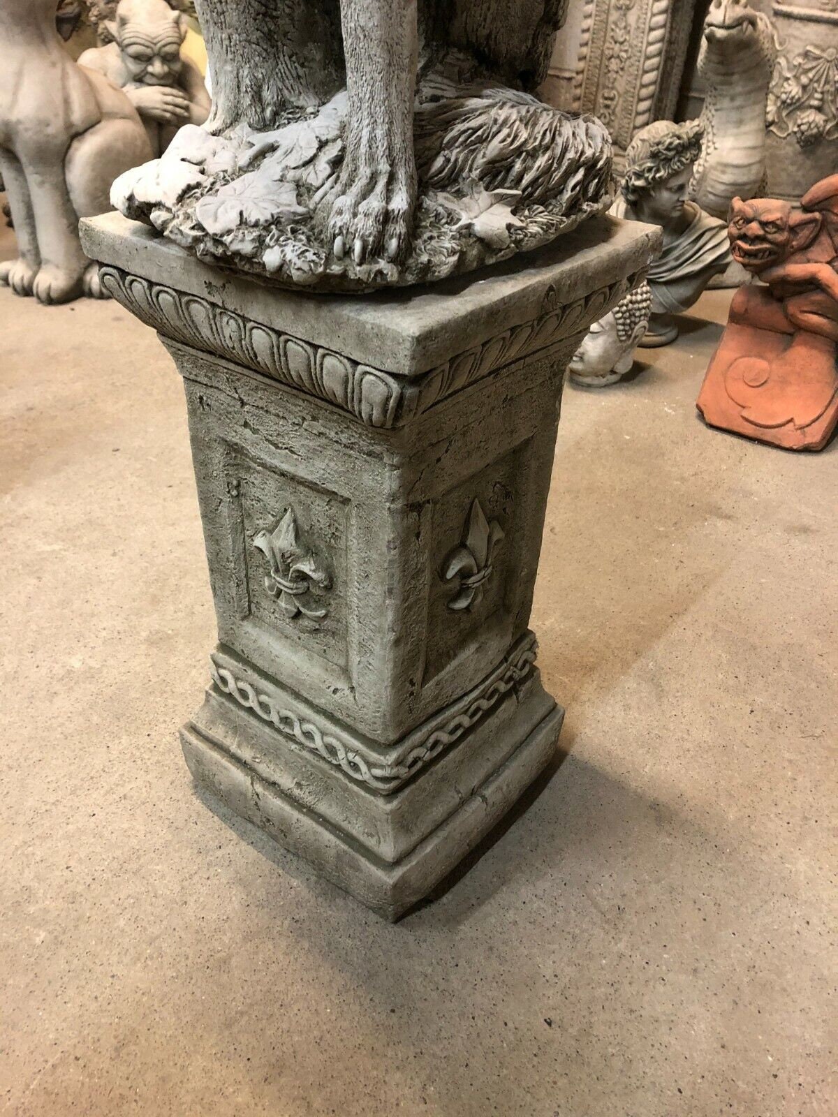 Howling Wolf on Plinth Statue Cement Sculpture Concrete Predator ...