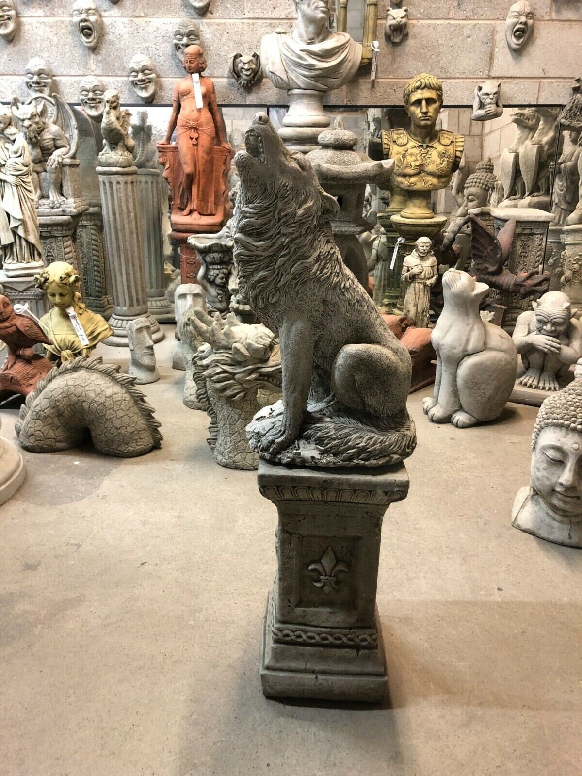 Howling Wolf on Plinth Statue Cement Sculpture Concrete Predator ...