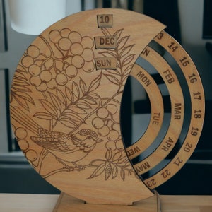 NATURAL WOOD CALENDAR | Perpetual Calendar | Floral Calendar ...