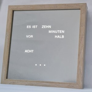 Wortuhr -Buchstabenuhr-Uhr mit Buchstabenzeit in deutsch- Holzdekor ...