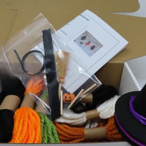 Craft Kit: Halloween DIY Witch Kits, Easy Party Crafts, Party Favor - Etsy