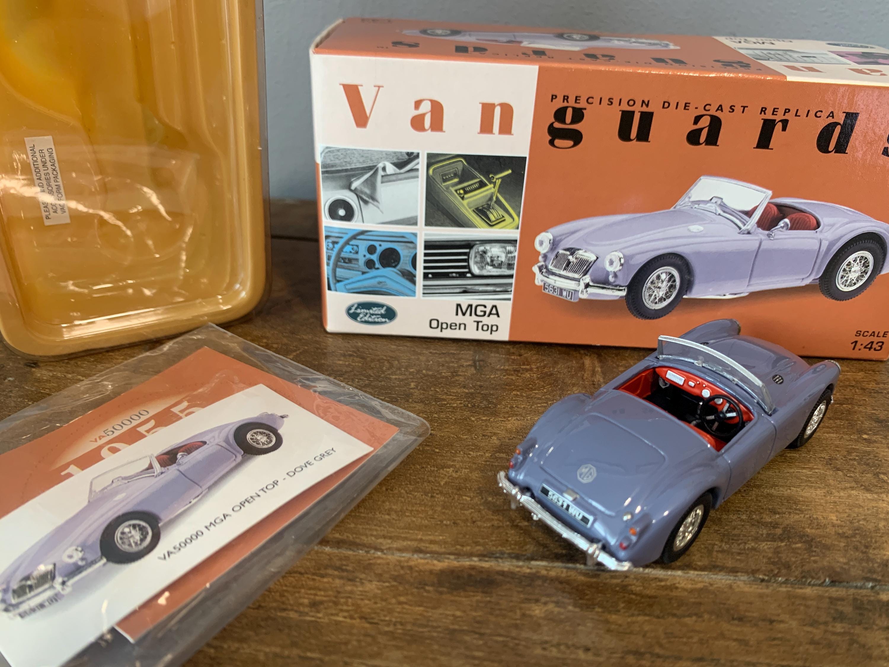 MGA Roadster 1955 1:43 Scale Model Limited Edition by Vanguards ...
