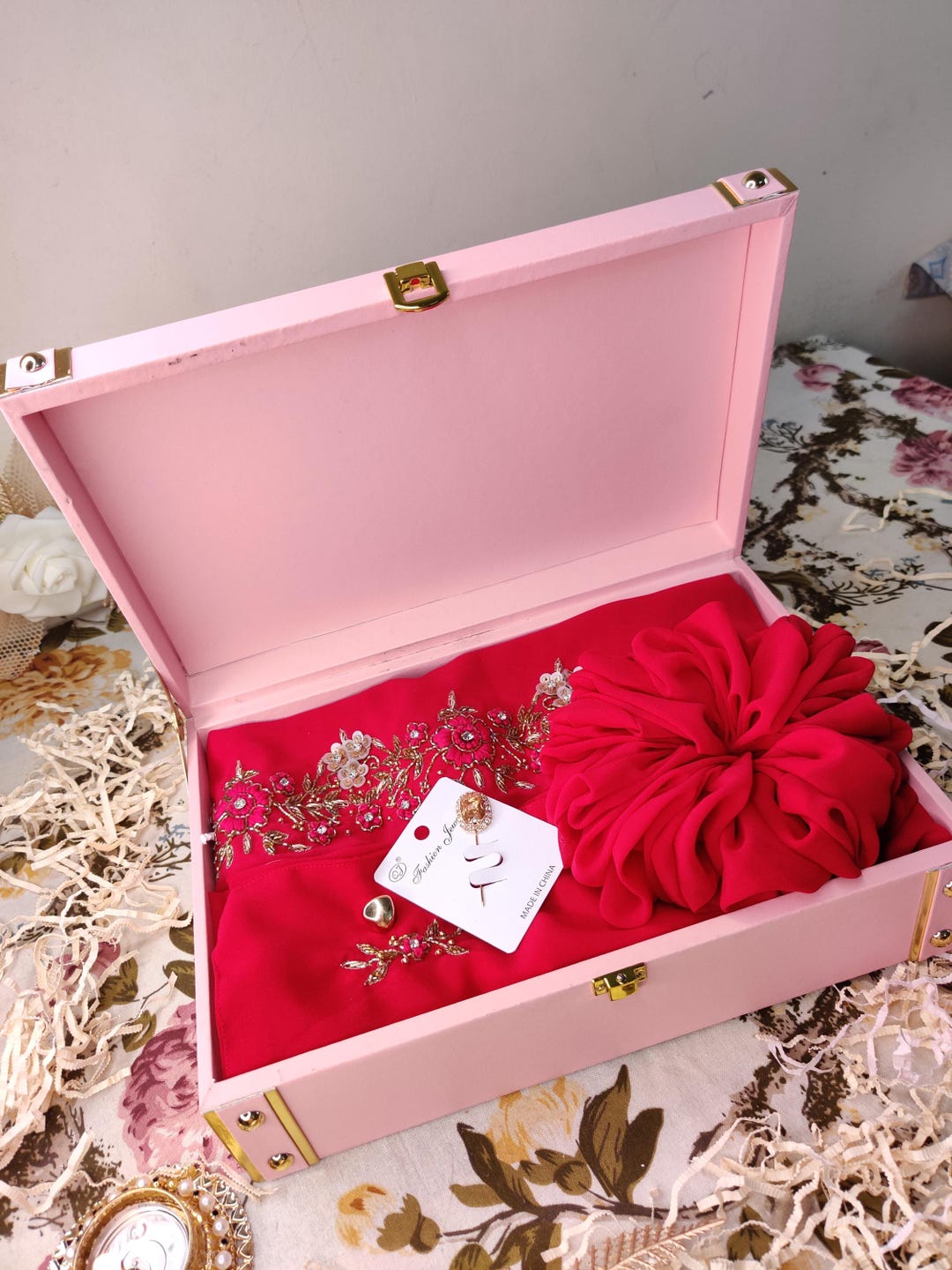 Hijab Hamper Bridal Luxury Golden Box, Luxury Gifting Hijab Premium ...