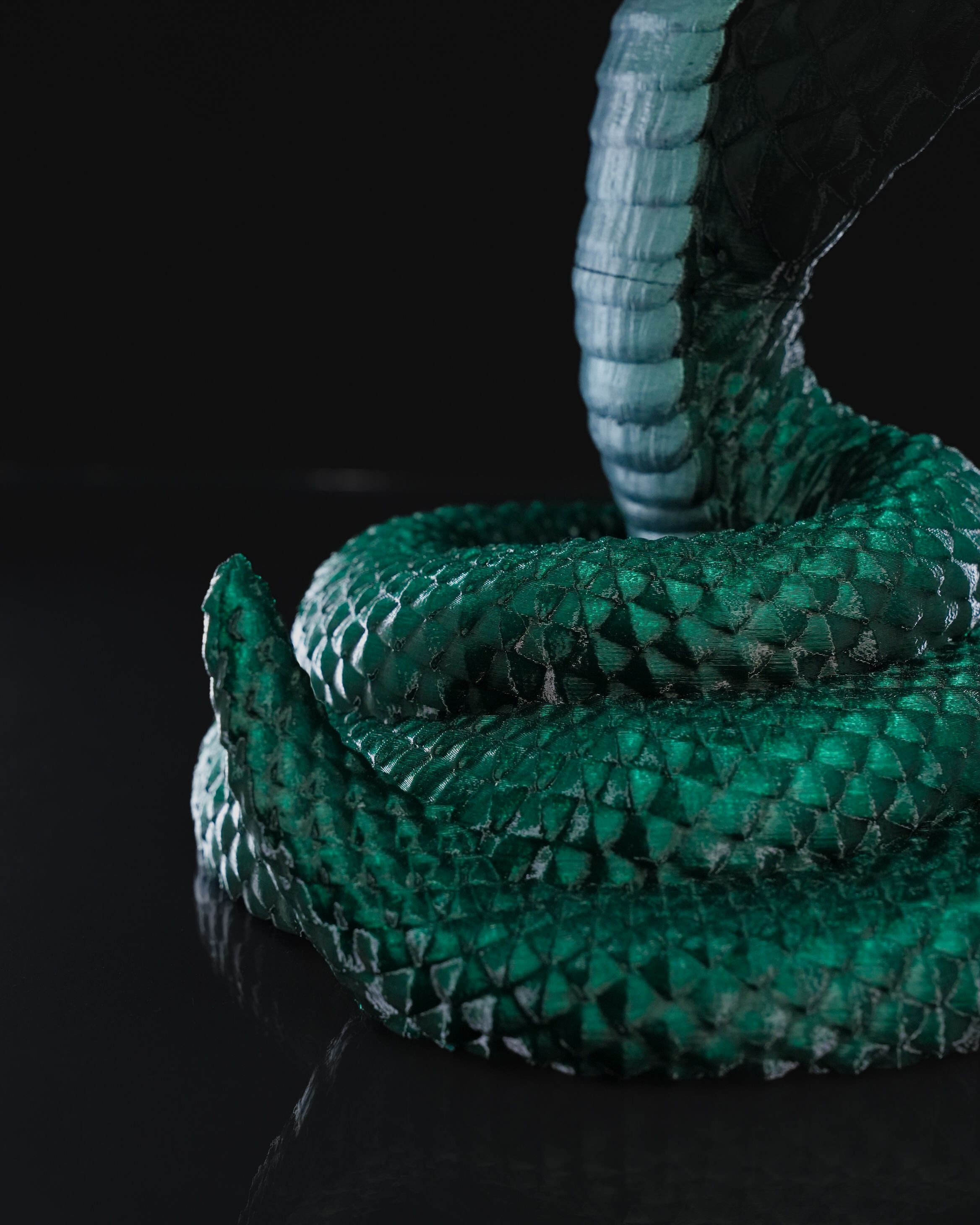 King Cobra Headphone Holder, 3d Printed Snake Headset Stand, Aesthetic ...