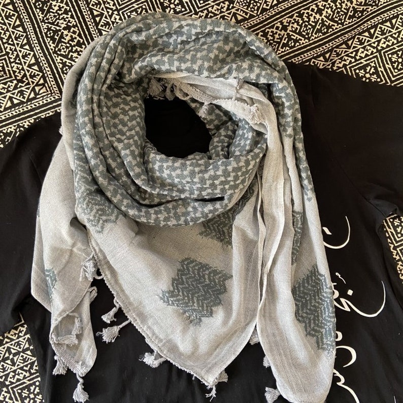 Authentic Ice Gray Kufiya Traditional Palestinian Craftsmanship ...