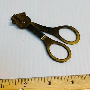 Vintage Brass Needle Cutter - Etsy