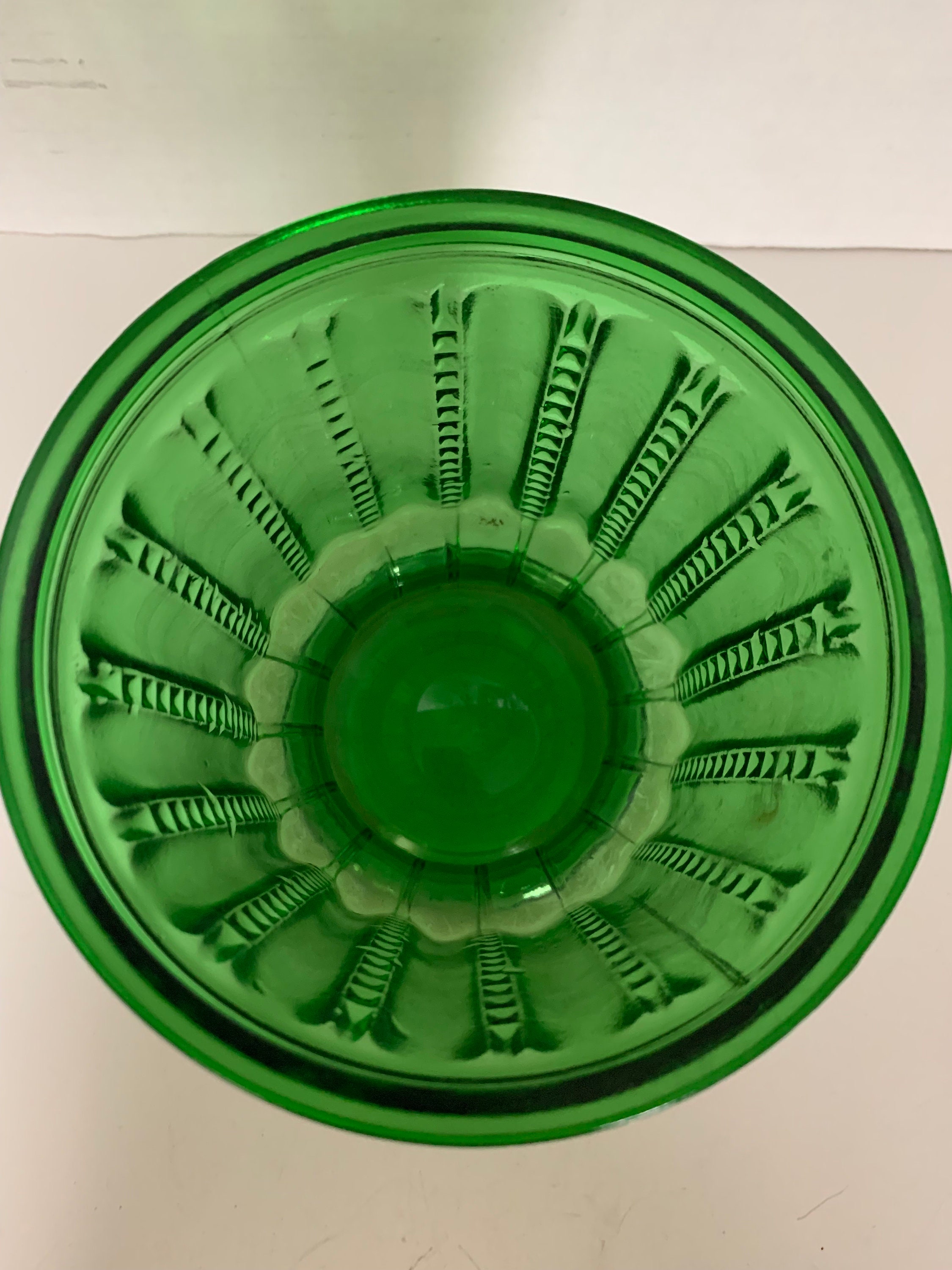 Vintage Emerald Green Glass Pedestal Vase - Etsy
