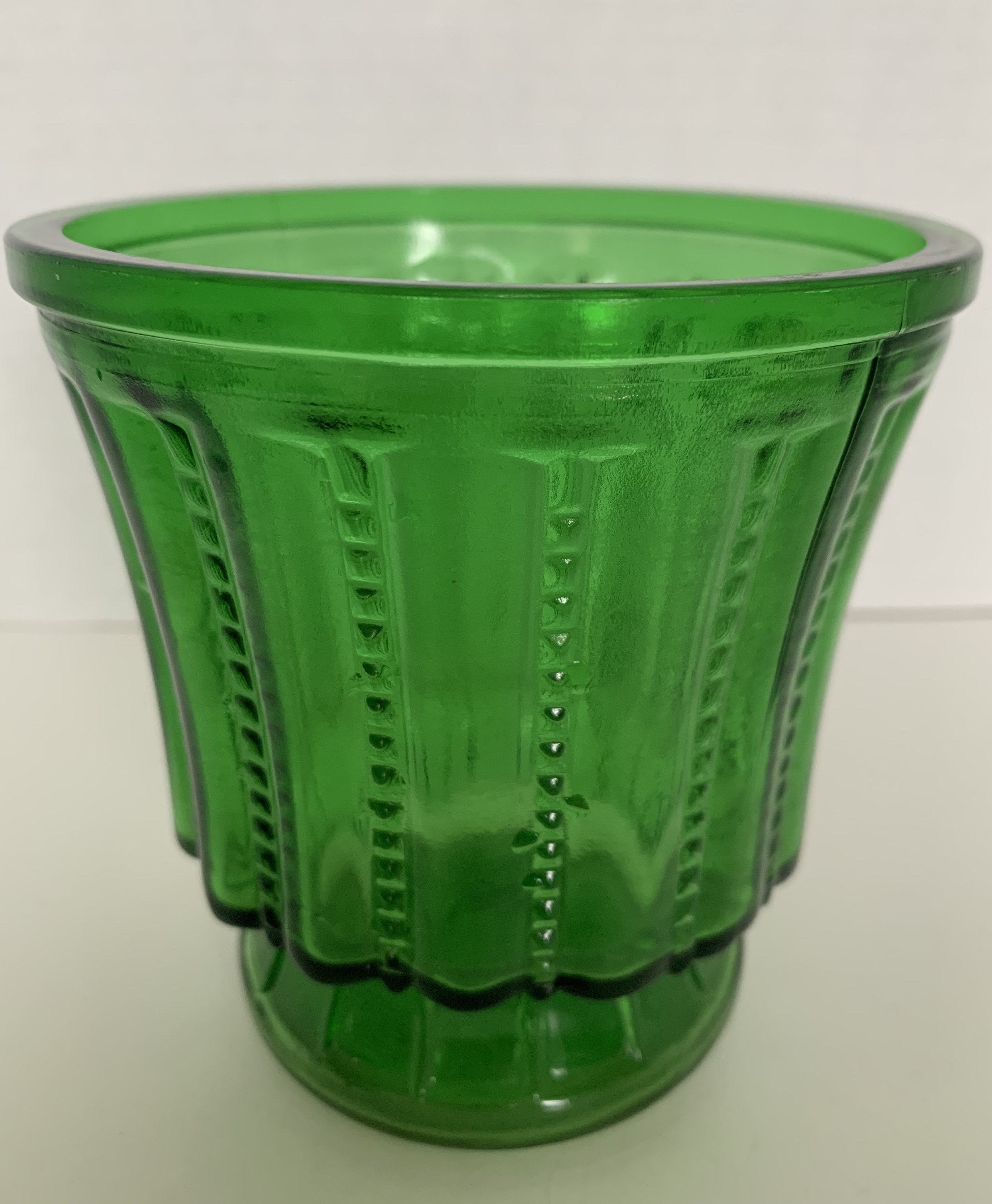 Vintage Emerald Green Glass Pedestal Vase - Etsy