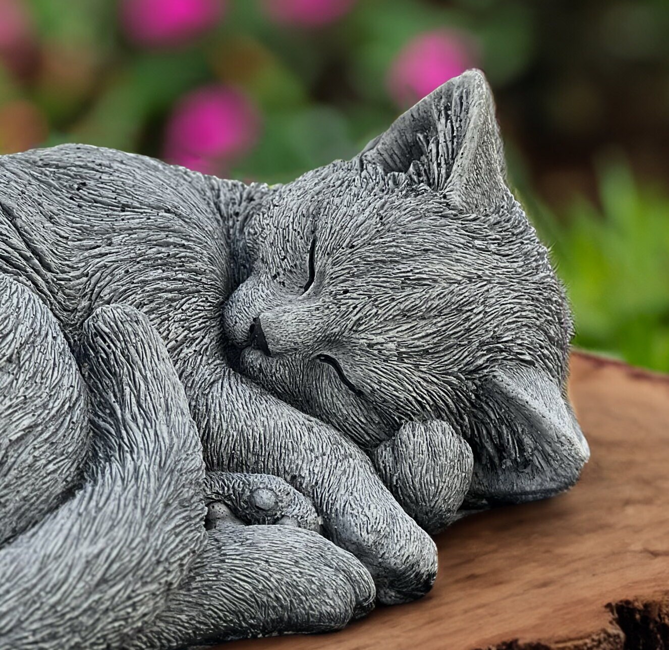 Cute Lying Cat Statue Outdoor Realistic Cat Concrete Cat Sculpture ...
