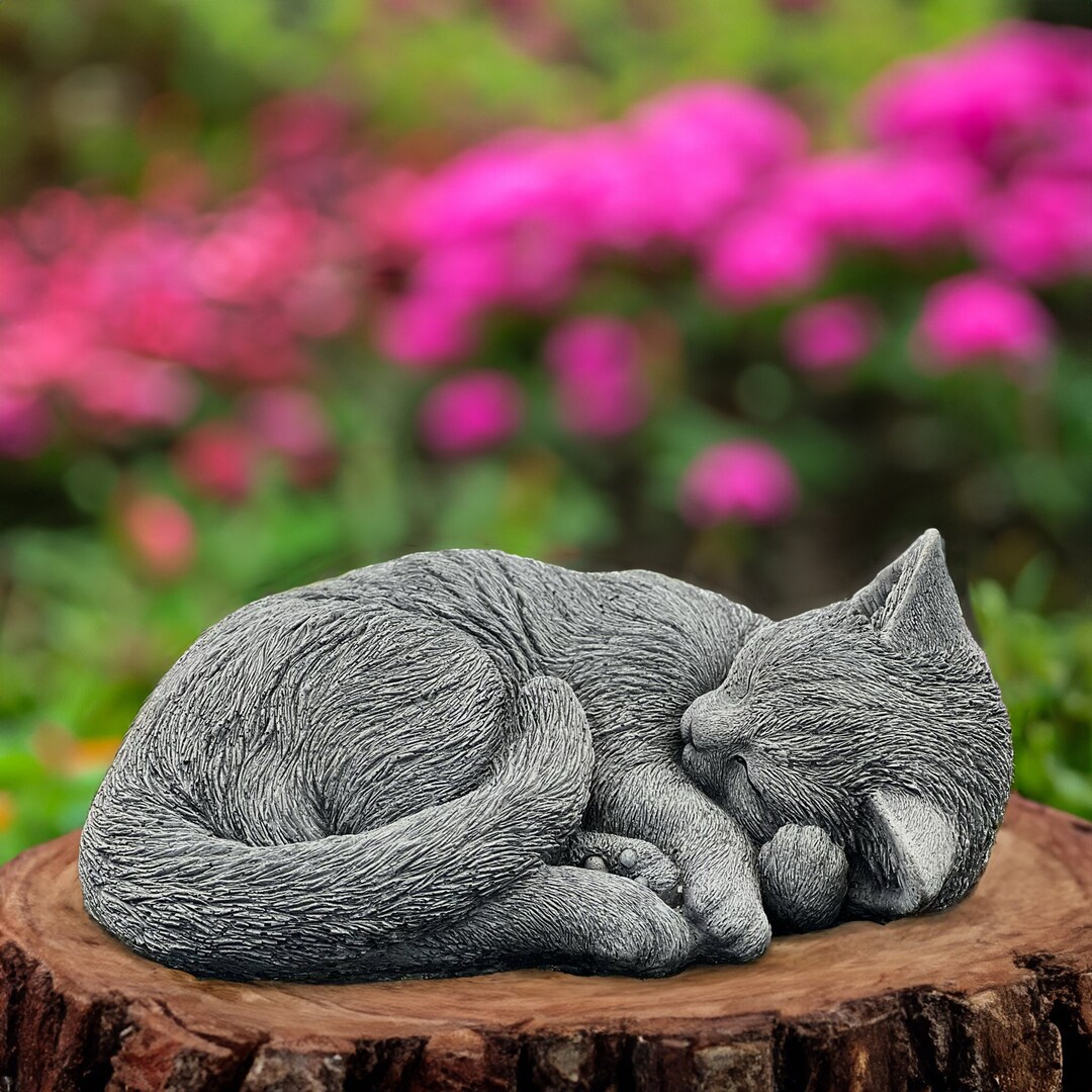 Cute Lying Cat Statue Outdoor Realistic Cat Concrete Cat Sculpture ...