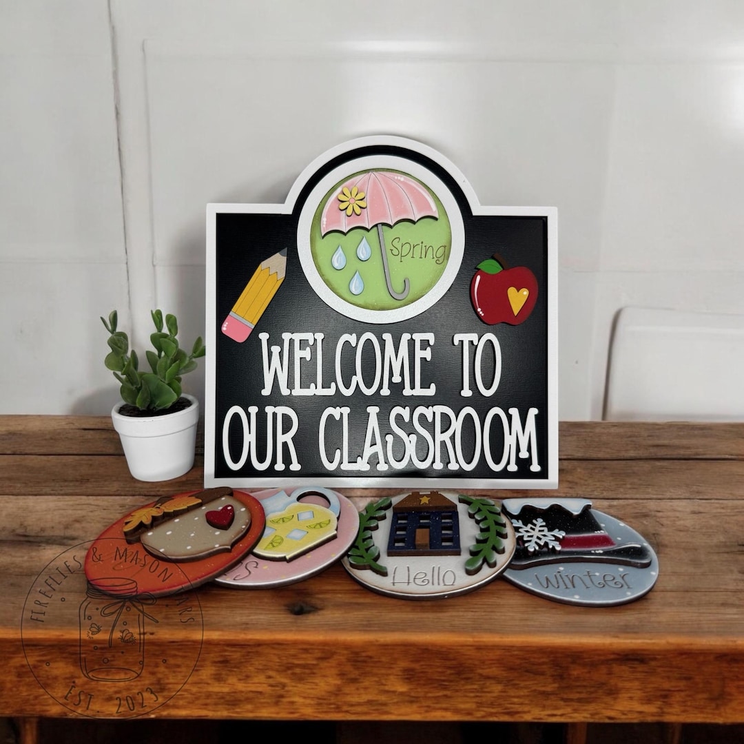 Mini Classroom Desk Sign | 3" Seasonal Interchangeable Rounds - Etsy