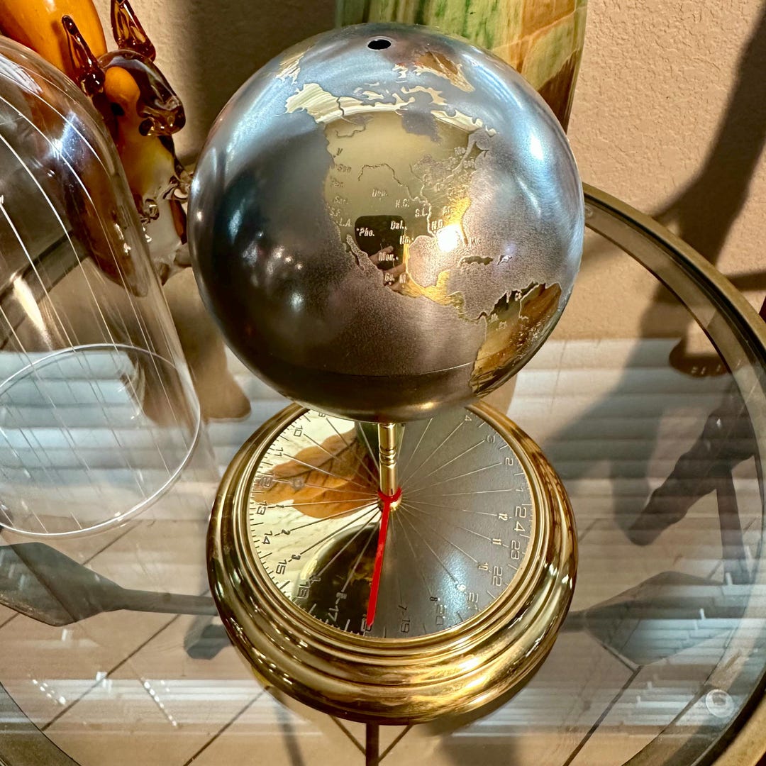 Extremely Rare World Globe Clock With Hemisphere Alighment, Day and ...