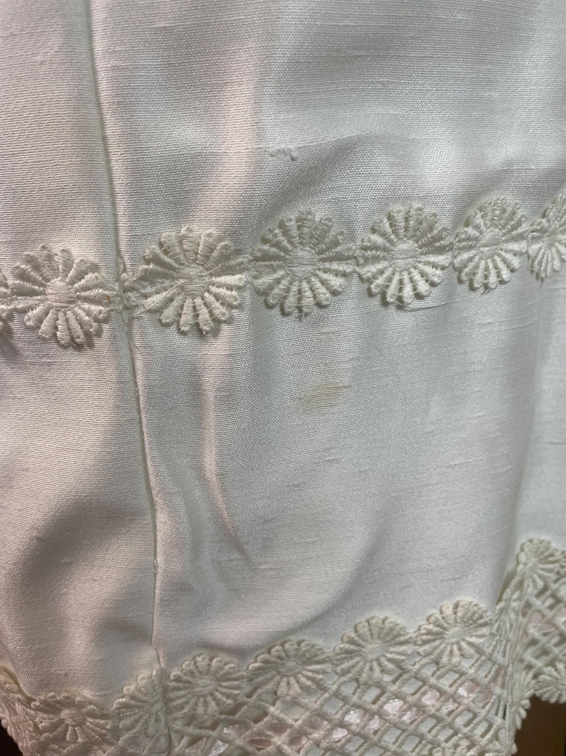 The CHRISTIE Wedding Dress (S): 1960s Daisy Trimmed Gown With ...