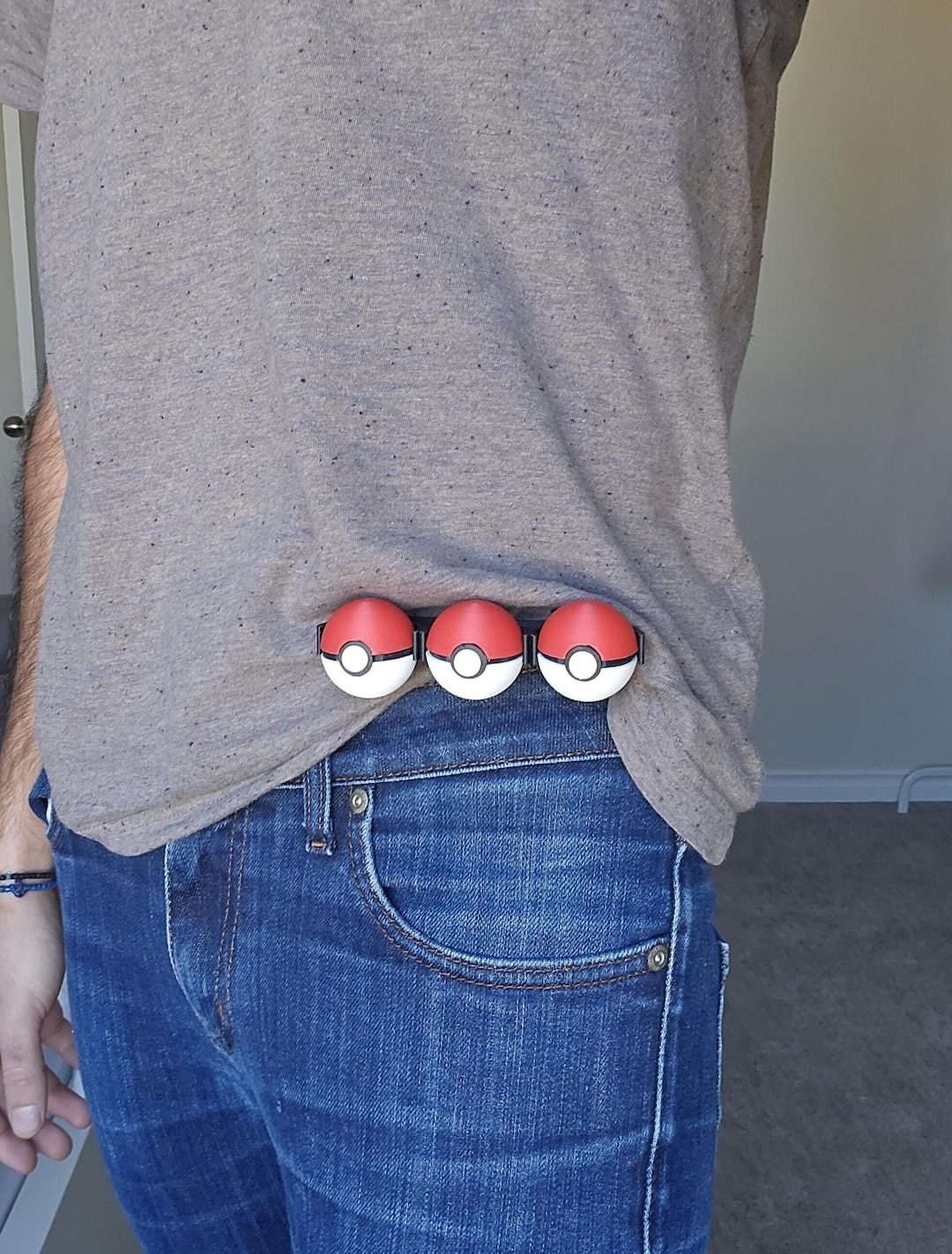 Pokeball Replica Cosplay Prop With Belt Clip - Mini Pokeball Prop ...